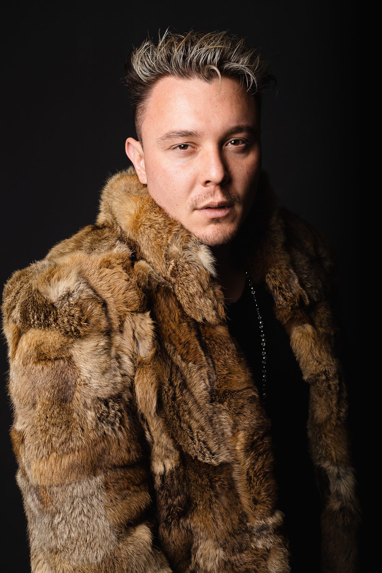 ENTREVISTA | A arte de Bry Ortega - Colors DJ Magazine